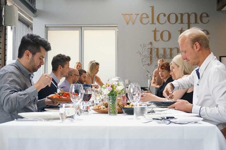 Business lunch or client meeting "how to" ultimate guide | CHEFIN