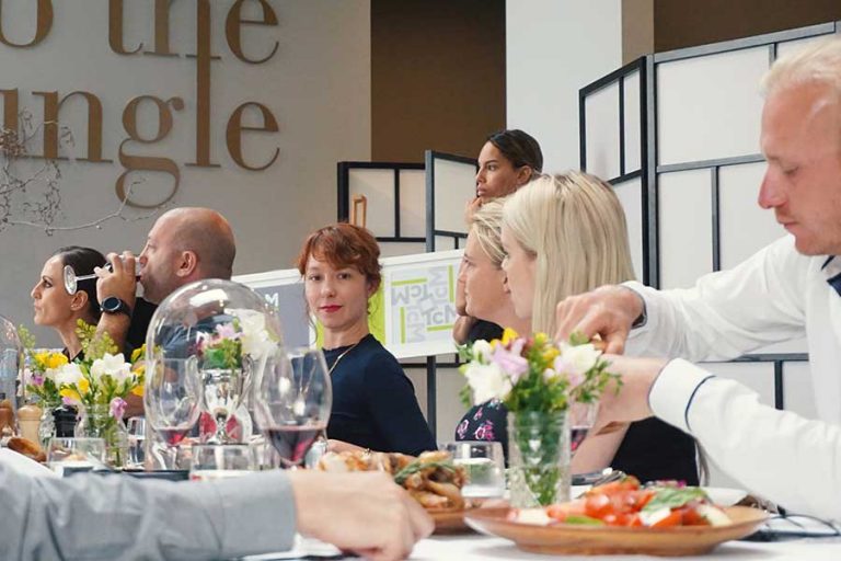 Business lunch or client meeting "how to" ultimate guide | CHEFIN